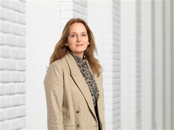 May Colijn - Van Santvoort Makelaars